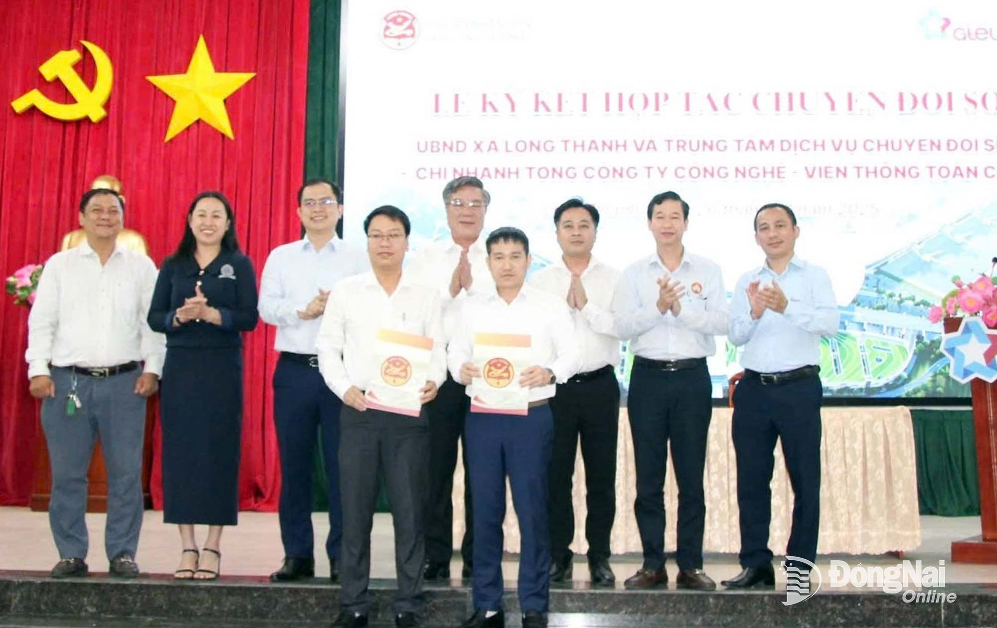 Long Thanh Commune signs cooperation agreement in digital ...